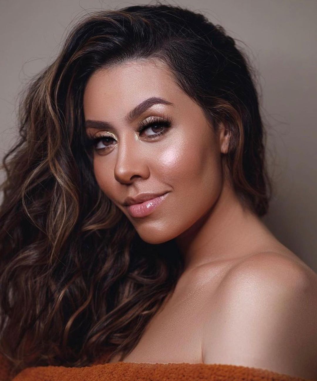 Iluminador body glow shine Moonlight shine (01) – discontinuado – Isabel Moralli