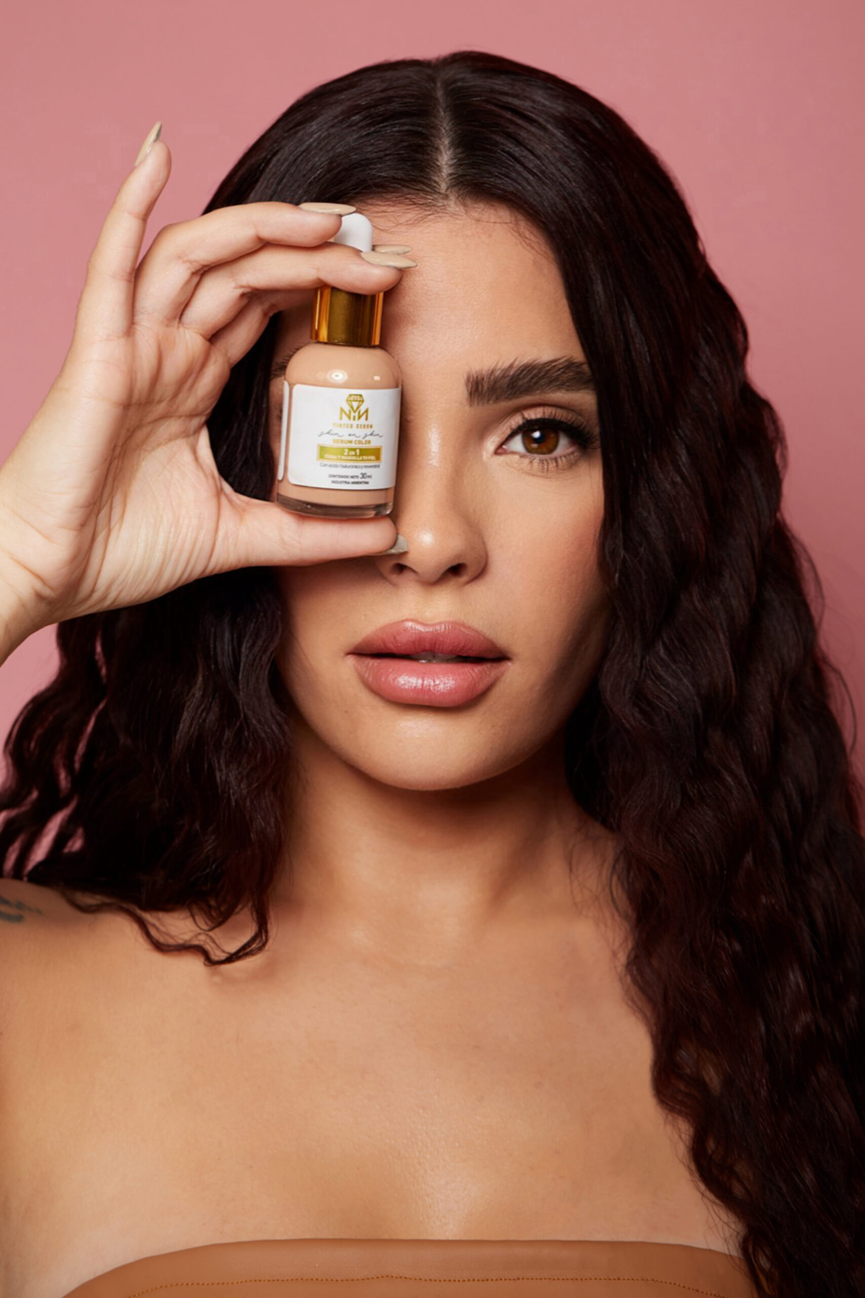 SERUM COLOR – LATTE – TINTED SERUM SKIN ON SKIN de Nathacha Nina – Isabel Moralli