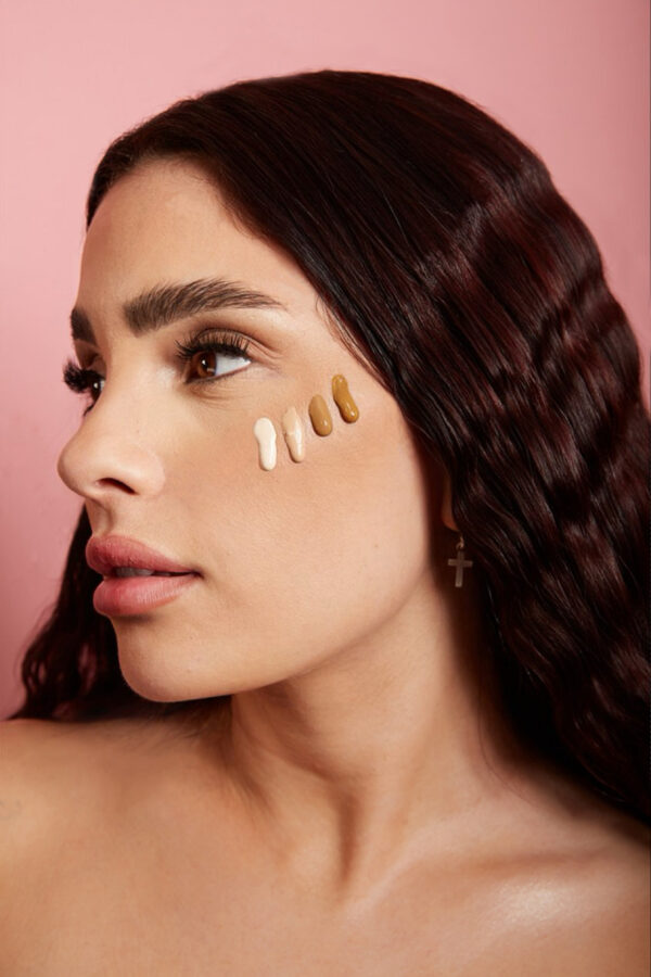 SERUM COLOR – LATTE – TINTED SERUM SKIN ON SKIN de Nathacha Nina – Isabel Moralli